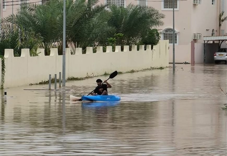 Recap: Heavy rains, flash flooding lash Oman - Economy Middle East