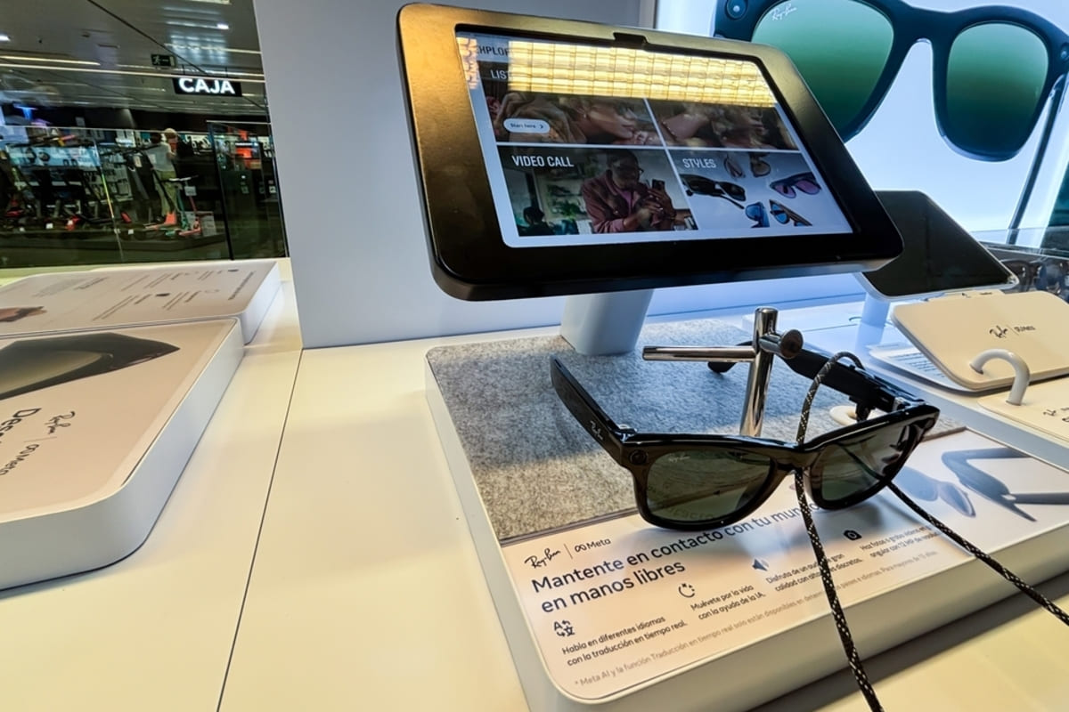 Meta launches new smart glasses that seamlessly integrate AI for ...