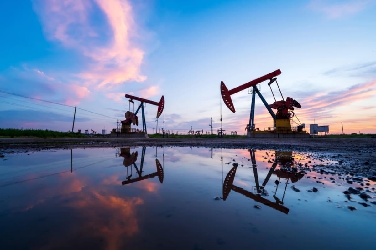 Oil prices dip to $64.08 amid broader market selloff, rising U.S. crude ...
