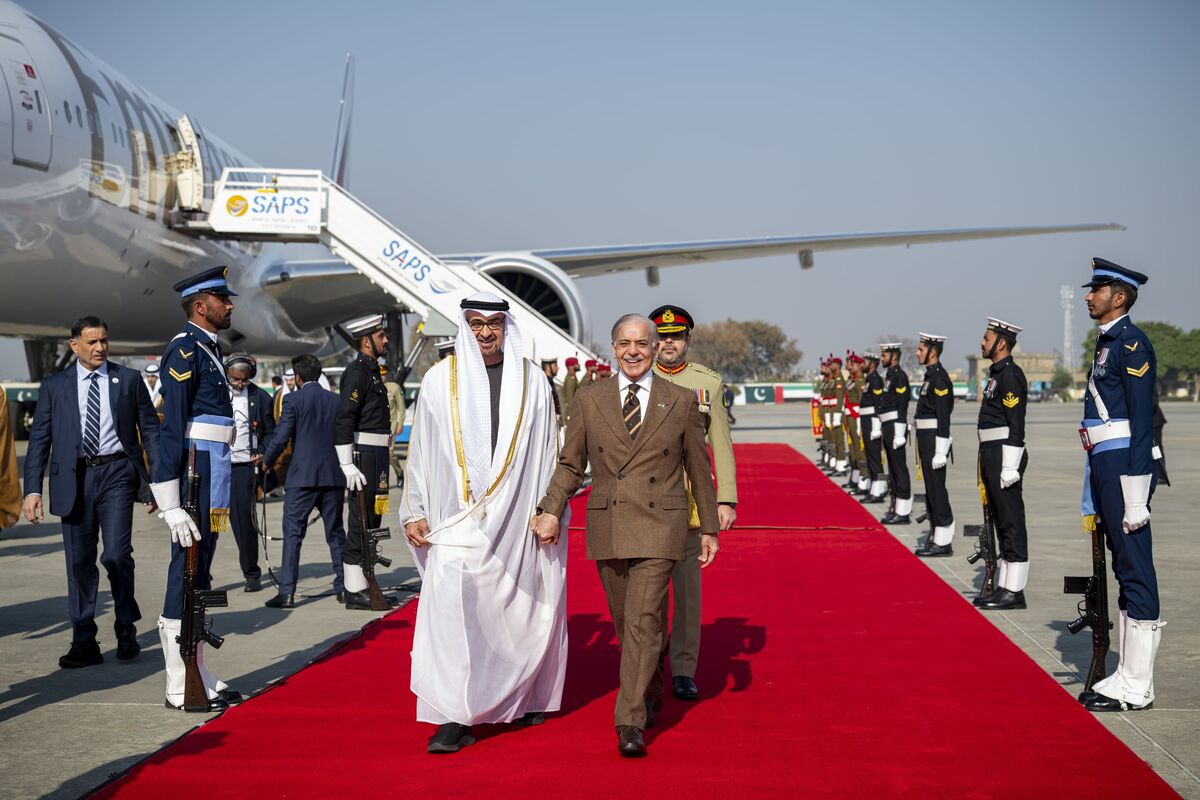 UAE President arrives in Pakistan on official visit