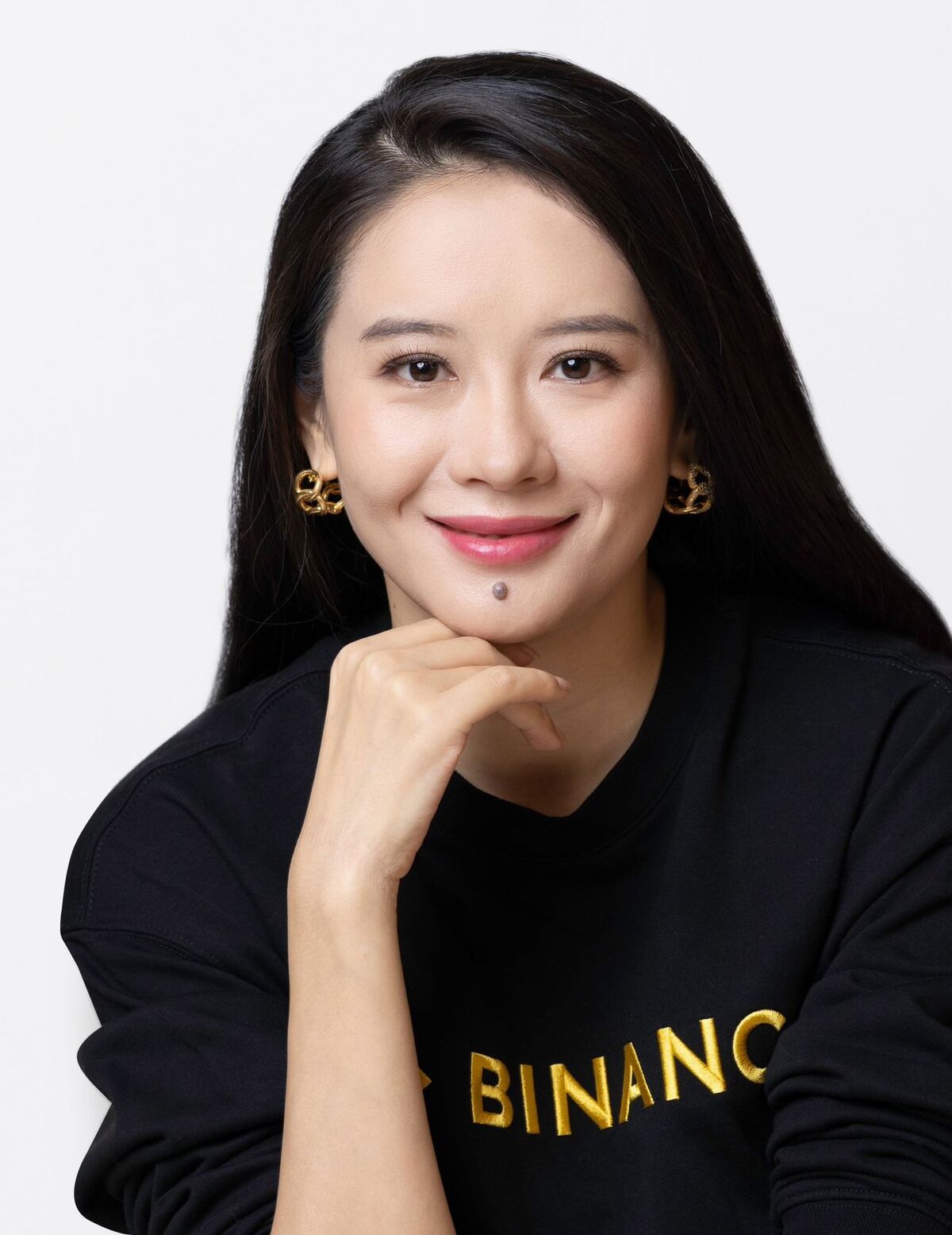 Binance co-founder Yi He appointed co-CEO as company nears 300 million ...