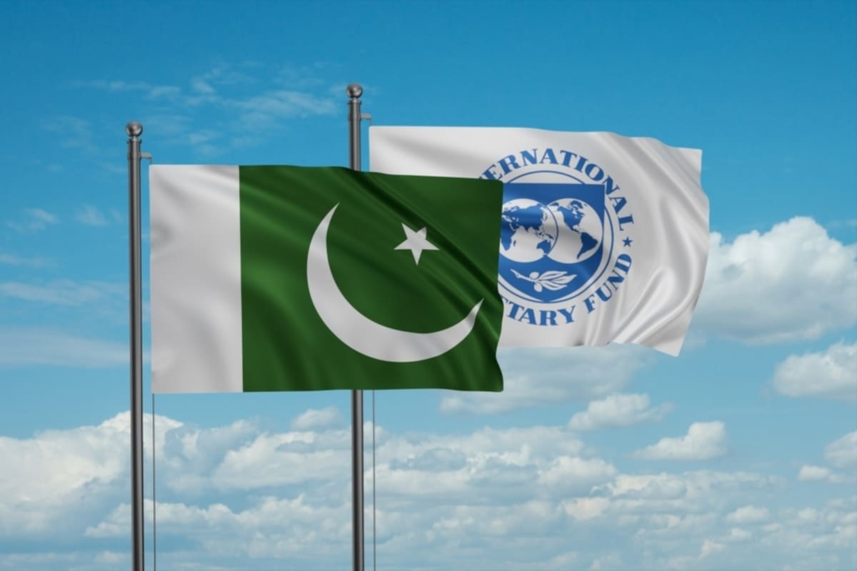 IMF approves key reviews for Pakistan, unlocks $1.2 billion in funding