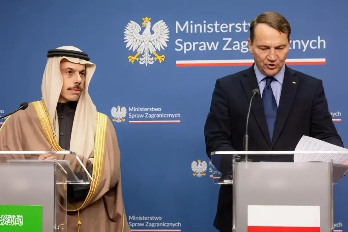 Saudi Arabia and Poland sign mutual visa exemption deal, commit to ...
