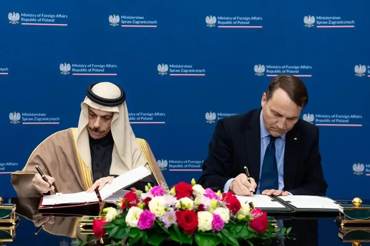 Saudi Arabia and Poland sign mutual visa exemption deal, commit to ...