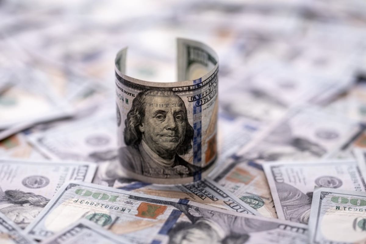 U.S. dollar reaches multi week high amid labor data, Supreme Court ...