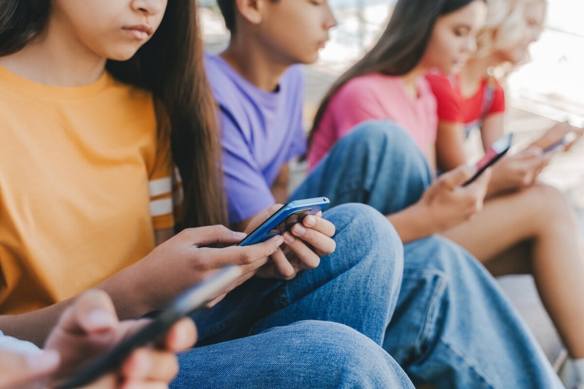 UAE considers age-based social media regulations for children