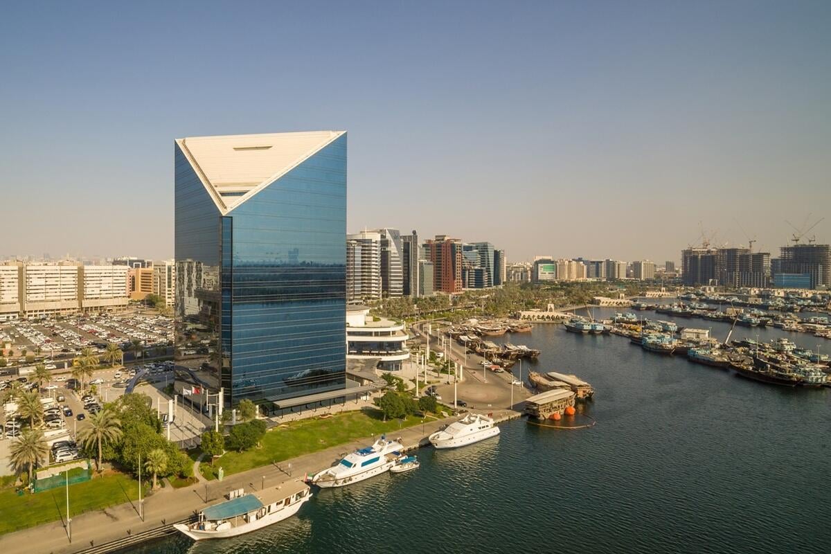 Dubai Chambers meets with 100 private sector representatives to support ...