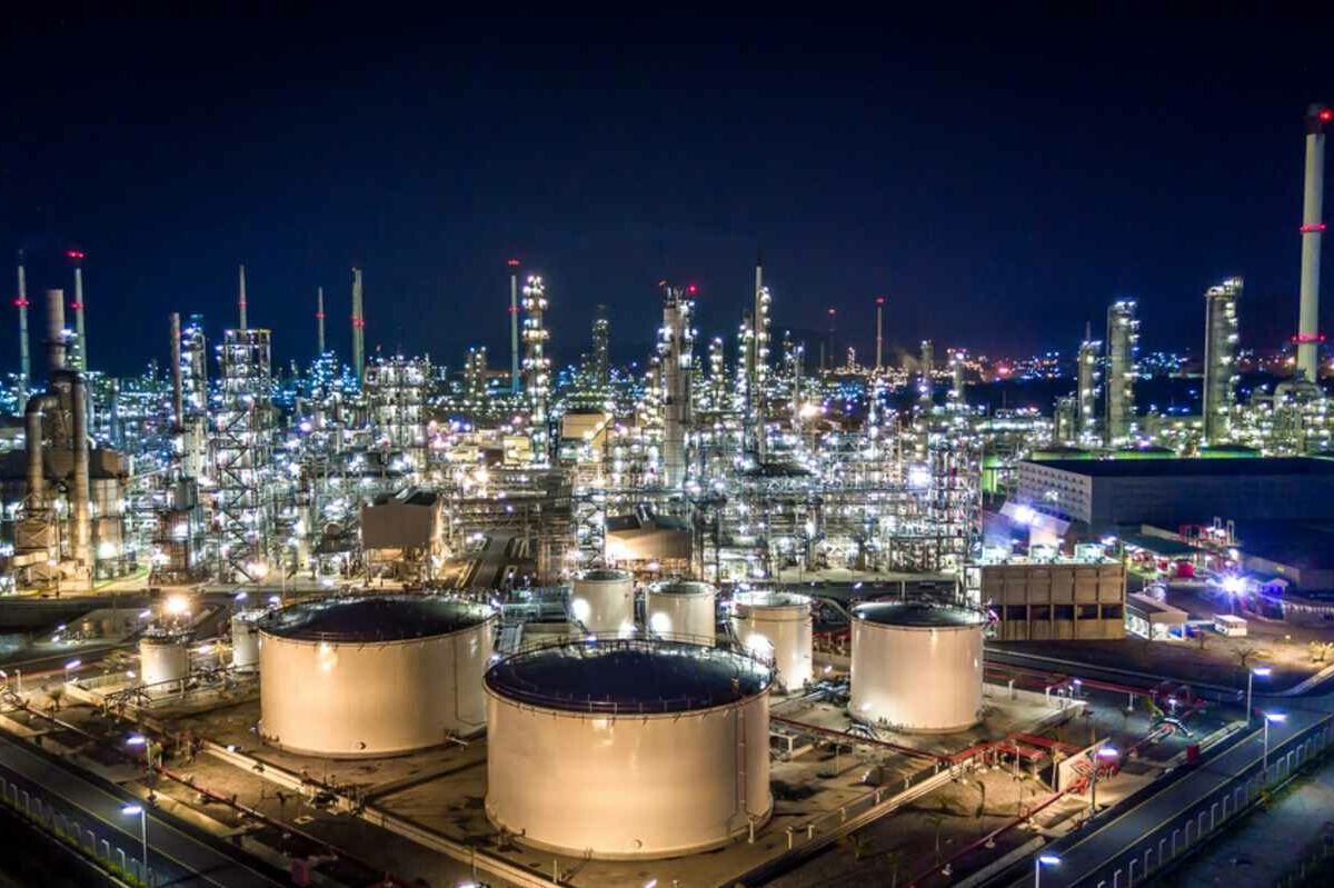 QatarEnergy expands production in largest oil field with $6 billion ...