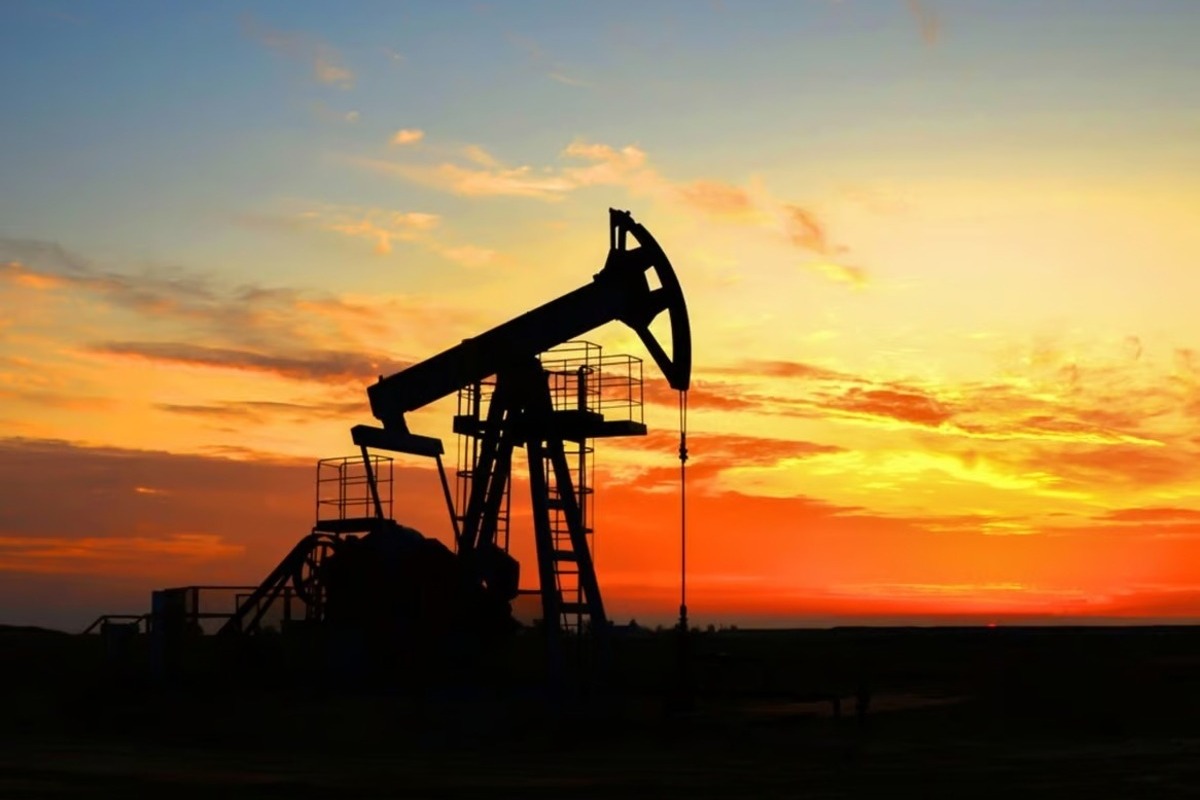 Oil prices sink below $90 as Trump hints at breakthrough in U.S.-Iran talks