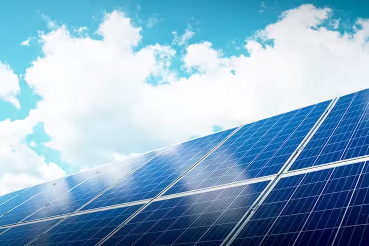 Masdar, ENGIE achieve financial close for 1.5GW Khazna Solar Project in ...