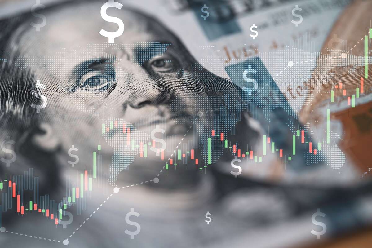 U.S. dollar slides as Trump signals de-escalation in Mideast tensions