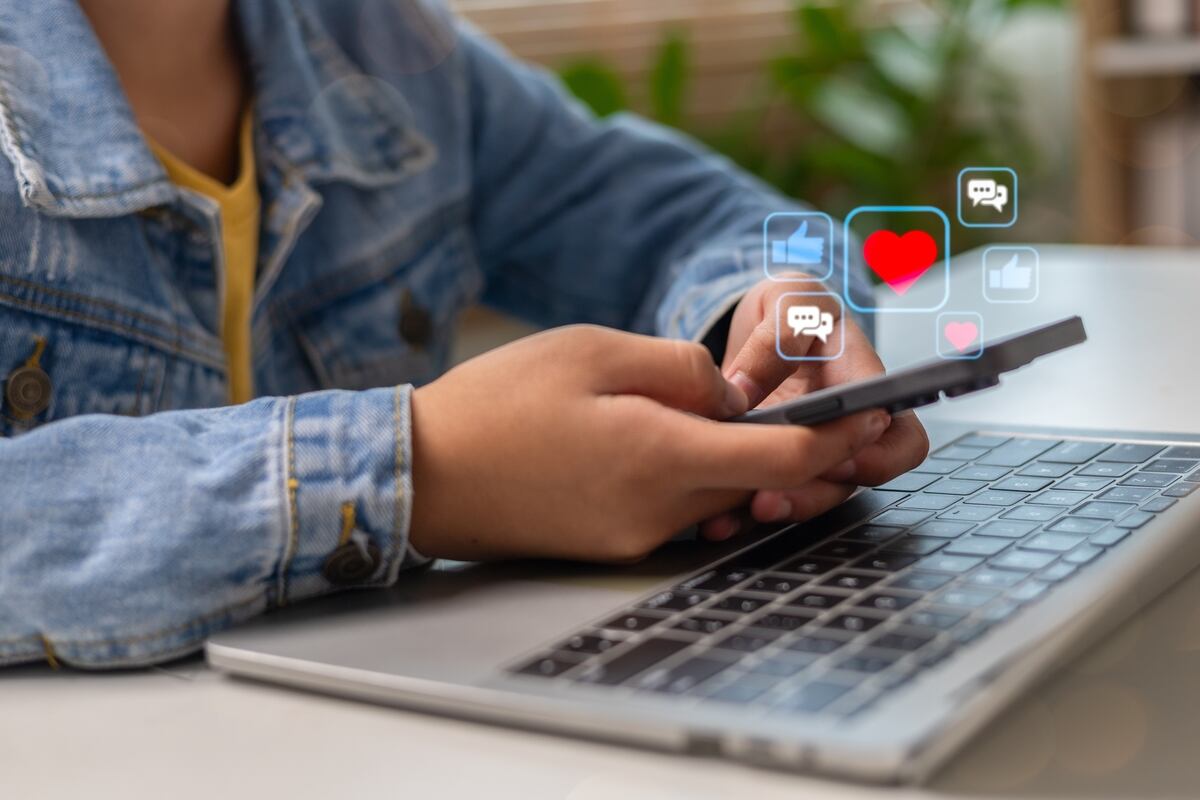 UAE sets minimum age for social media use at 15 years in new resolution